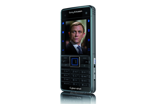 占士邦專用︰Sony Ericsson C902 Titanium 特別版手機 - DCFever.com