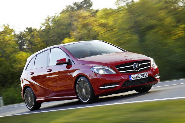 Mercedes-Benz B200 香港規格、價錢、牌費及介紹文 - DCFever.com