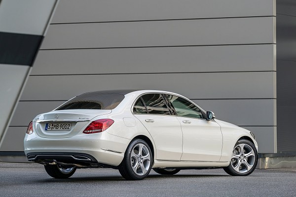 Mercedes-Benz C200 香港規格、價錢、牌費及介紹文 - DCFever.com
