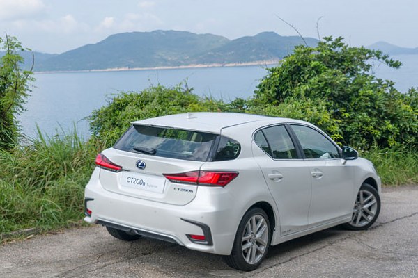 Lexus CT200h Superior 香港規格、價錢、牌費及介紹文 - DCFever.com