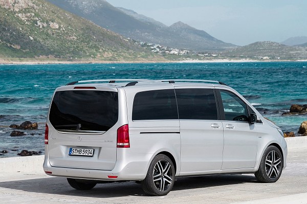 Mercedes-Benz V260 Avantgarde 香港規格、價錢、牌費及介紹文 - DCFever.com