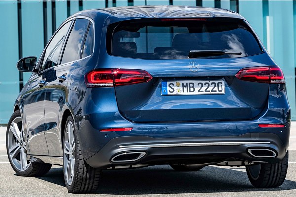 Mercedes-Benz B220 香港規格、價錢、牌費及介紹文 - DCFever.com