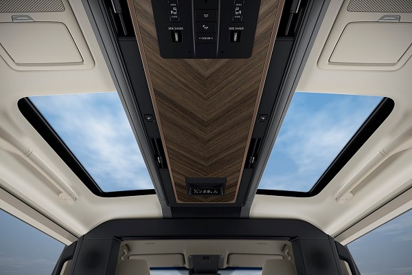 Lexus LM 350h Emperor Suite (4座) 香港規格、價錢、牌費及介紹文 - DCFever.com